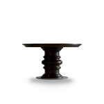 Round table with metal base Oscar | Opera Contemporary